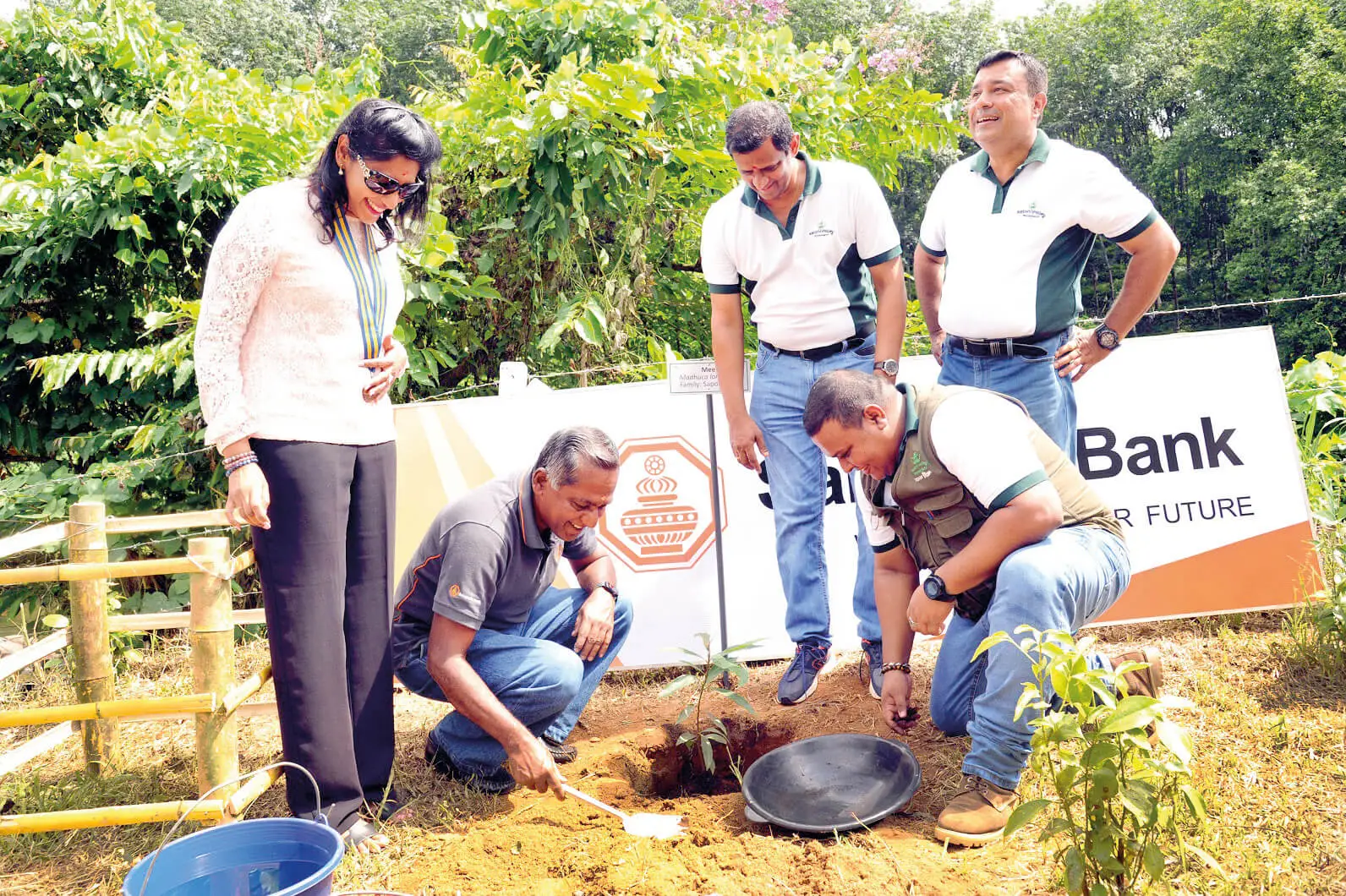 Sampath Bank and Rotary Club Commit to Tackling Climate Change ...